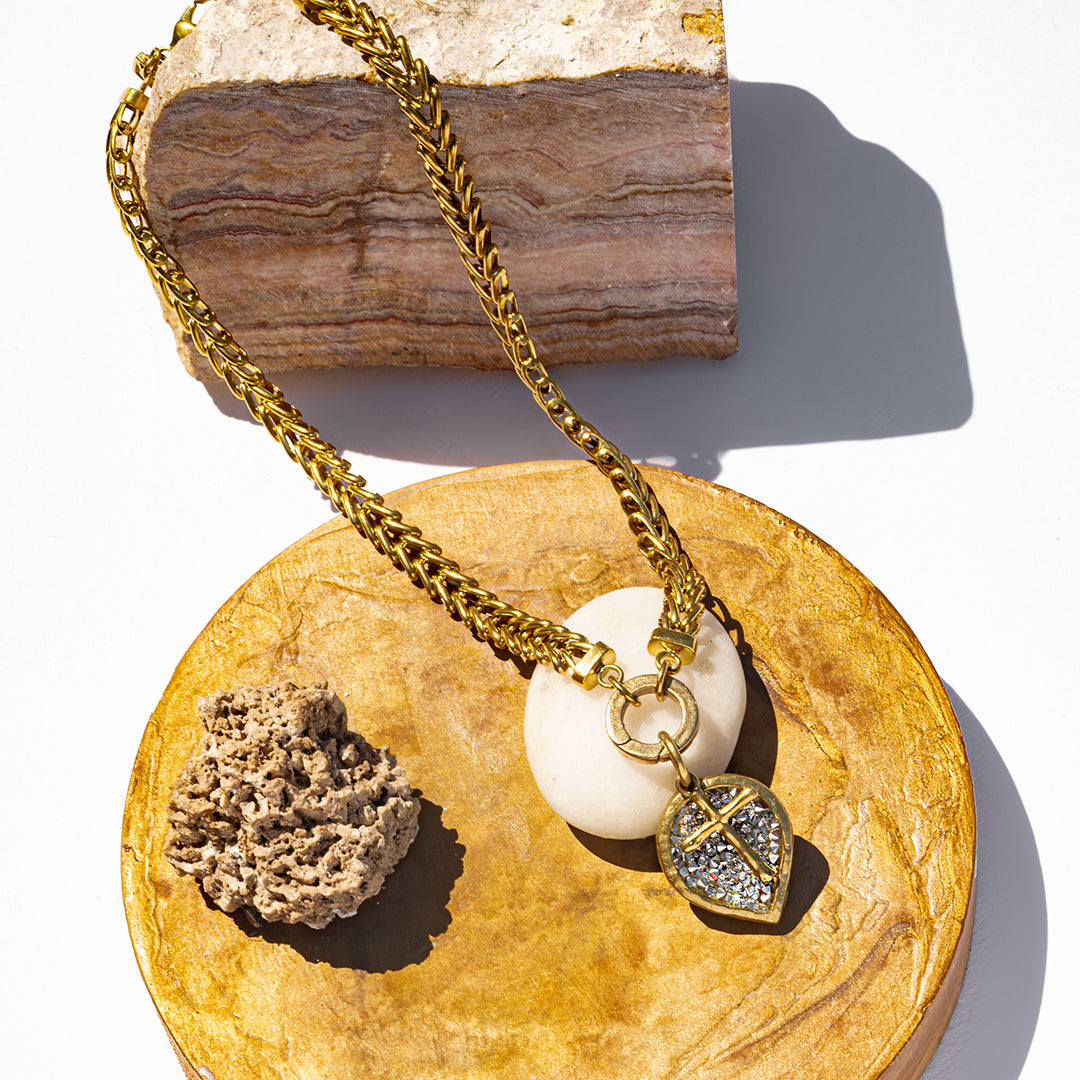 Lotus Cross Kristal Charm | Waxing Poetic